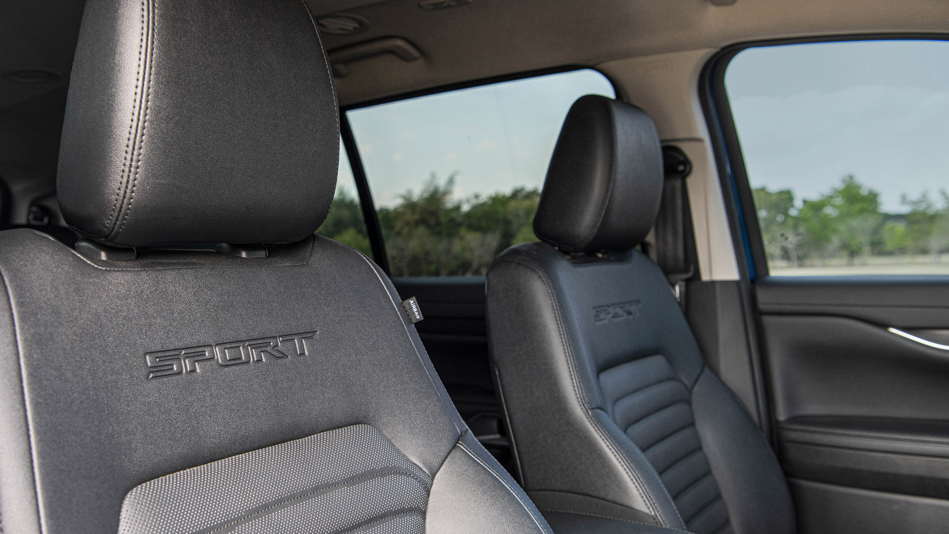 FORD EVEREST เจเนอเรชันใหม่ นวัตกรรมยานยนต์ที่อัดแน่นด้วยสมรรถนะและ ...