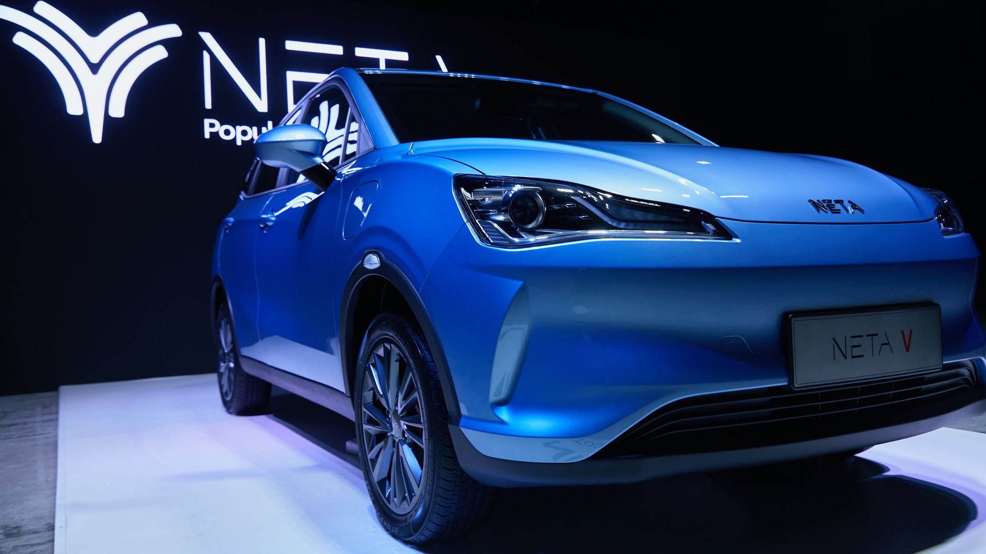 NETA V รถพลังงานไฟฟ้า 100% สไตล์ City Car ชาร์จแบตเตอรี่เต็มใน 30 นาที ราคา 549,000 บาท - carwizard