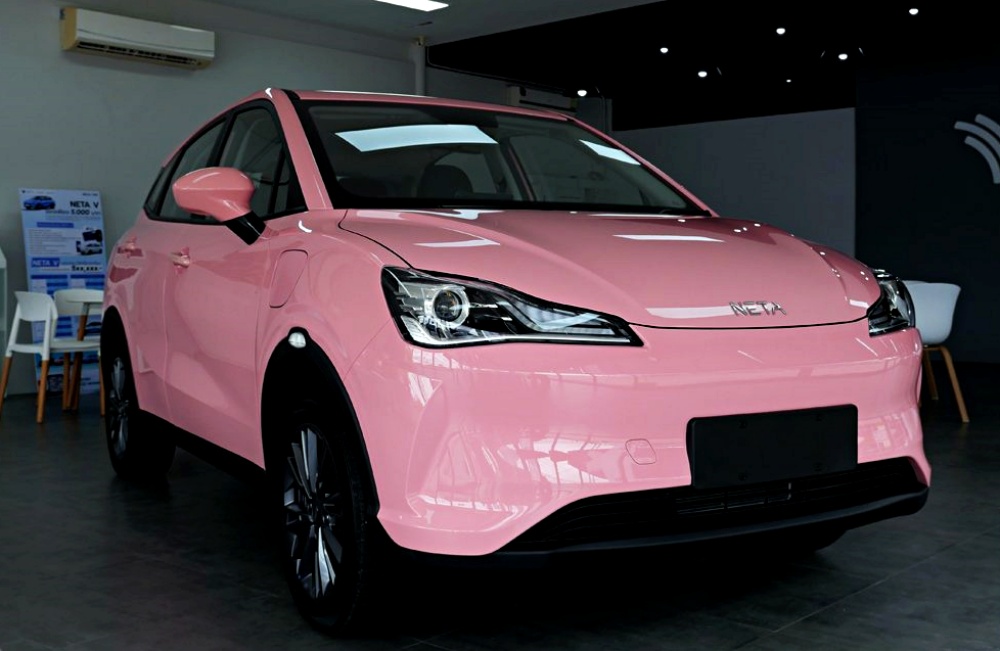 Neta V ถึงไทยแล้ว ขบวนยาวเหยียดที่ท่าเรือ พร้อมส่งมอบคันแรก ตั้งเป้าปี ...