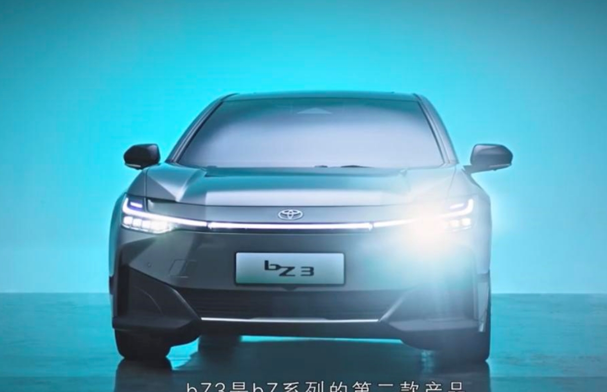 Toyota bZ3 รถซีดานไฟฟ้า100% เปิดตัวในจีน ราคาล้านต้นๆ วิ่งไกล 600กม. มี ...