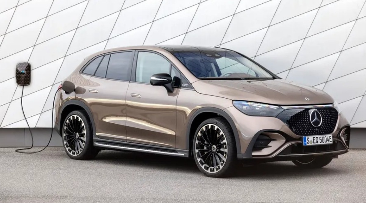 Mercedes- SUV 2023 ไฟฟ้า 100% วิ่งไกลสุด 590 กม. แรงสุด 687 แรงม้า มี ...