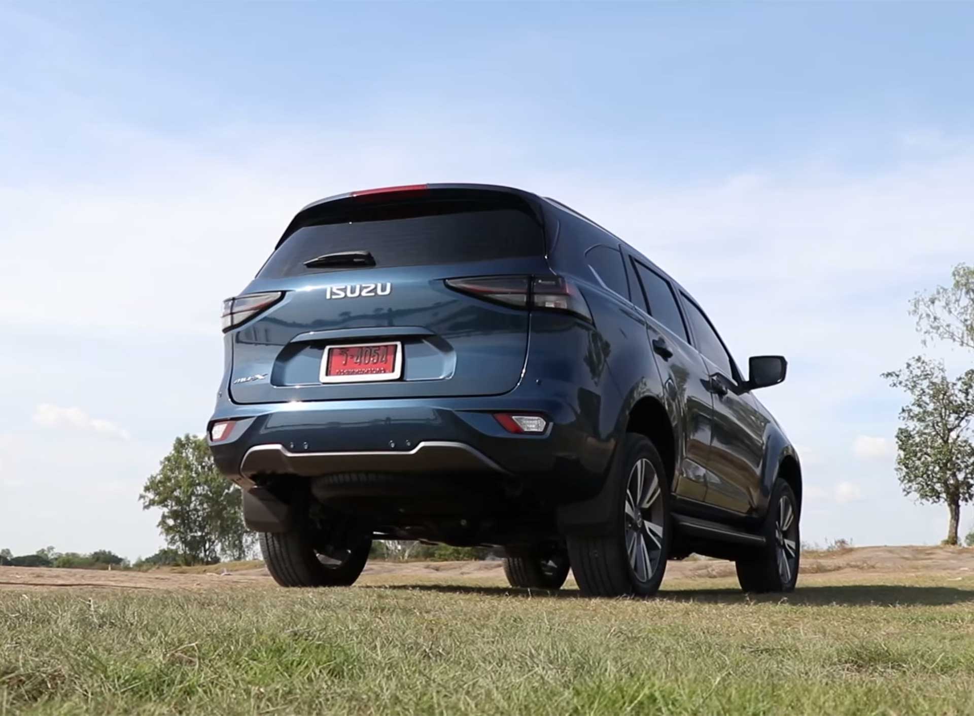 ปรากฏการณ์เปิดท้าย | ISUZU MU-X (2023) - carwizard