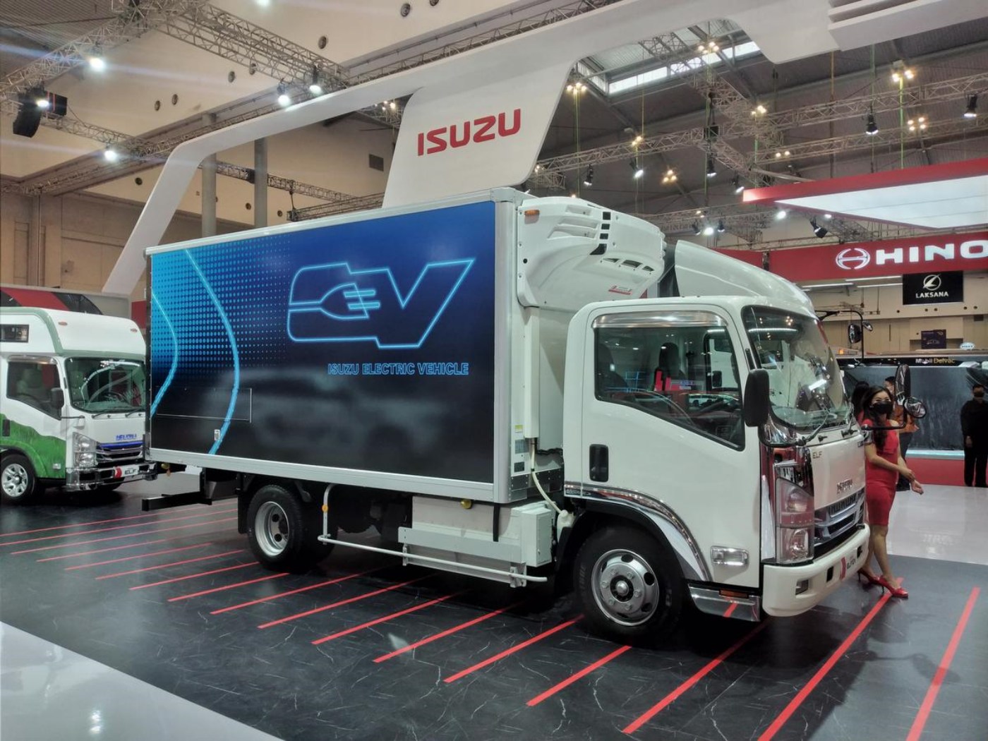 Isuzu เปิดตัวรถบรรทุกไฟฟ้า EV ครั้งแรกของโลกที่ญี่ปุ่น Isuzu ELF EV 2023 เจ้าแห่งรถบรรทุกไฟฟ้า ...