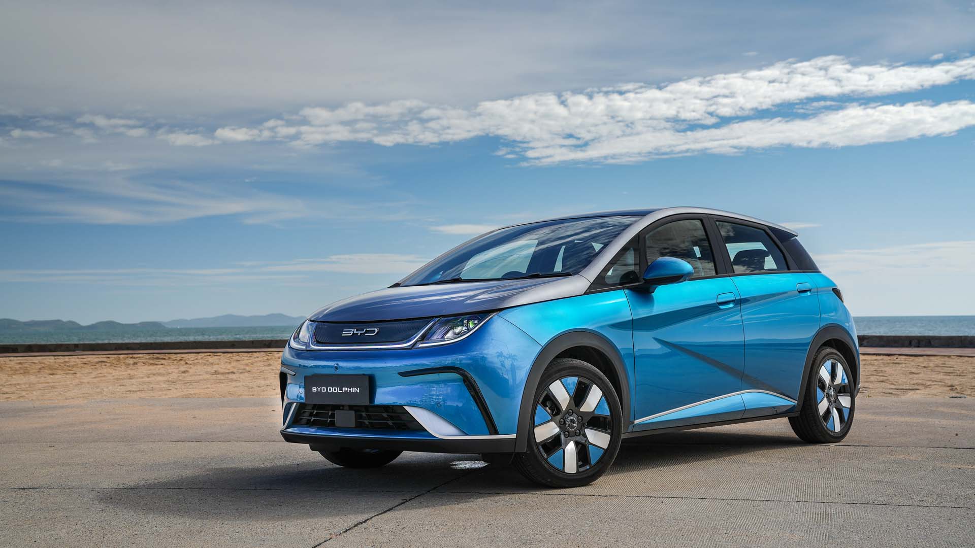 BYD Dolphin รถยนต์พลังงานไฟฟ้า 100% วิ่งได้สูงสุด 490 กม. จาก BYD ราคาเริ่มต้น 699,999 บาท ...