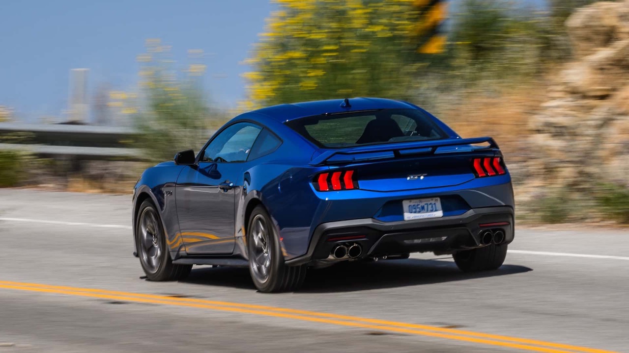 มีโอกาสได้เจอ Ford Mustang รุ่น Hybrid ในอนาคต!! - carwizard