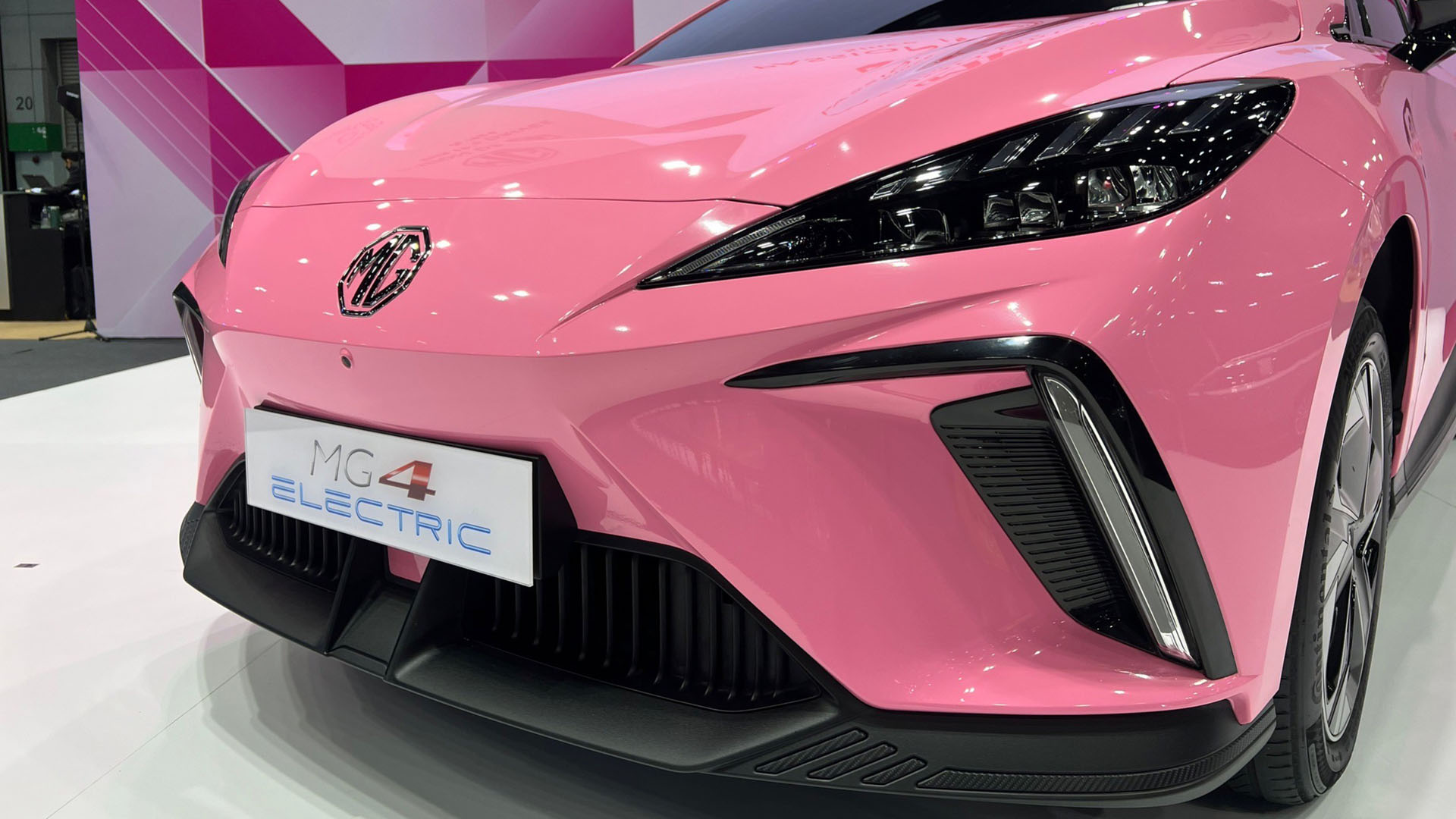 New MG4 Electric สีใหม่ FRESH PINK ราคาเริ่มต้น 869,000 บาทเปิดจองเพียง ...