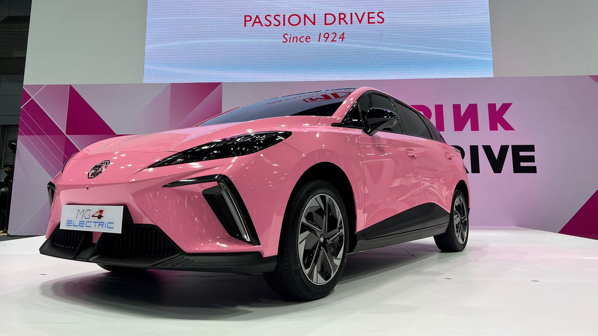 New MG4 Electric สีใหม่ FRESH PINK ราคาเริ่มต้น 869,000 บาทเปิดจองเพียง ...