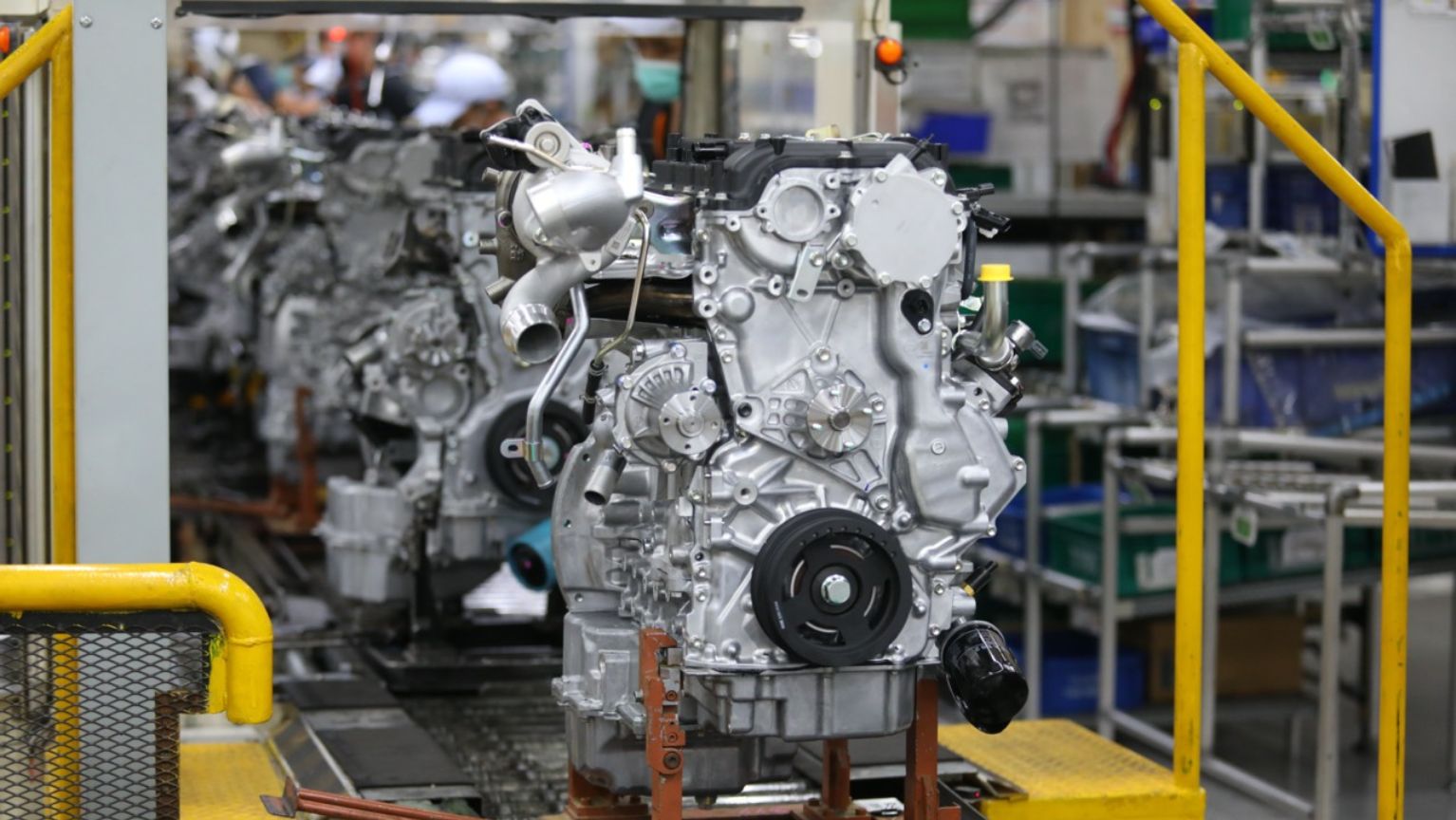 Exclusive “ชมโรงงาน Mitsubishi และการผลิตเครื่องยนต์ All-New Triton” ใน ...