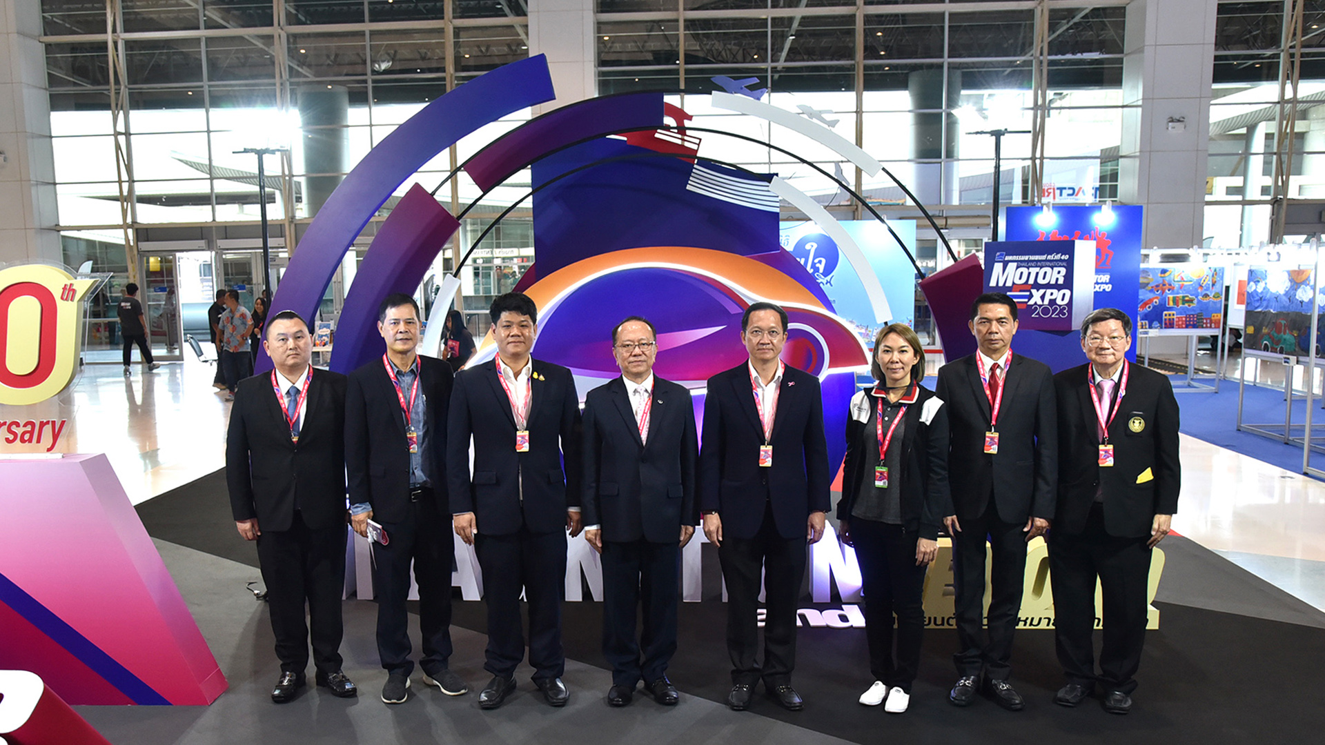 คณะกรรมาธิการการอุตสาหกรรม ชมงาน MOTOR EXPO 2023 - carwizard