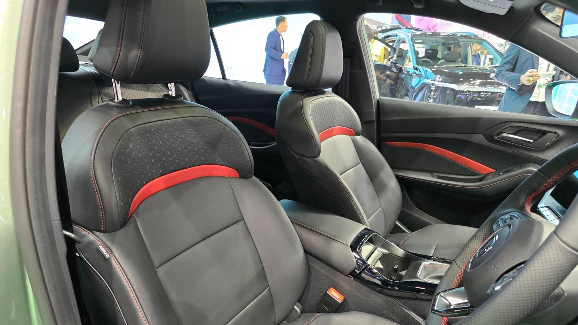 MG เปิดตัว NEW MG5 PRO สปอร์ตคูเป้ซีดาน พร้อมเผยราคาอย่างเป็นทางการ ...