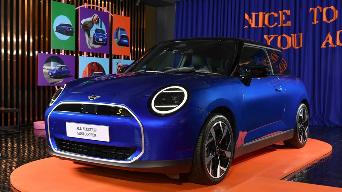 MINI เผยโฉมรถยนต์ 4 รุ่นนำโดย มินิ คูเปอร์ เอสอีใหม่ - carwizard
