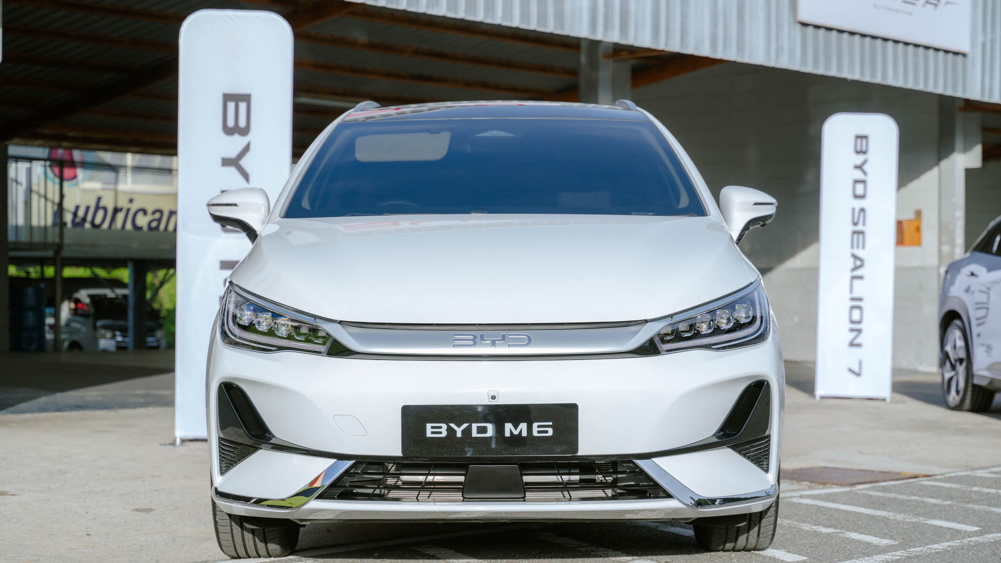 ส่อง BYD M6 ก่อนเปิดตัววันที่ 9 กันยายนนี้ - carwizard