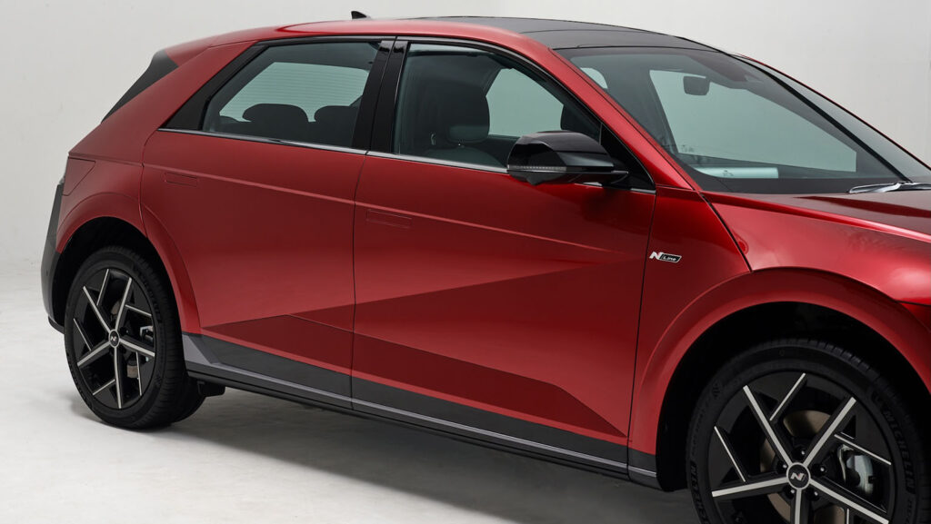 Hyundai เพิ่มไลน์อัป EV ใหม่ “The New IONIQ 5 N Line” ชุดแต่งดีไซน์จาก ...