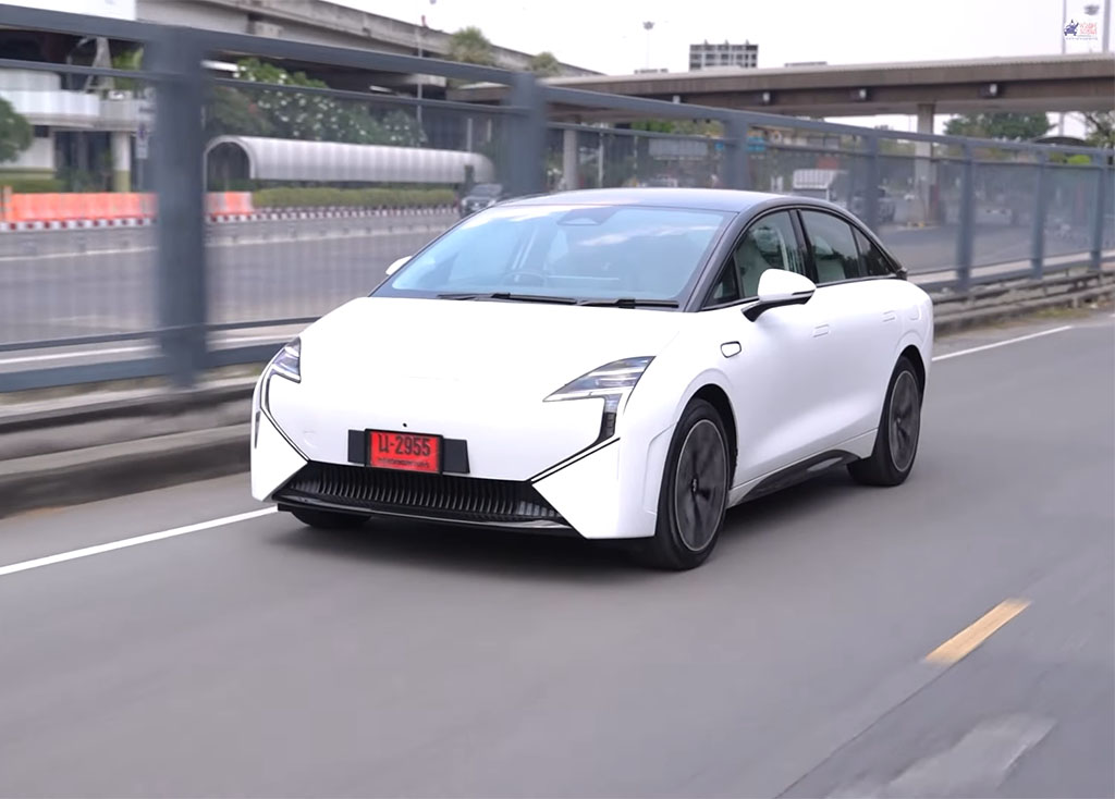 รีวิว Juneyao Air ราคาเริ่ม 759,000 บาท ซื้อรถแถมตั๋วเครื่องบิน ...