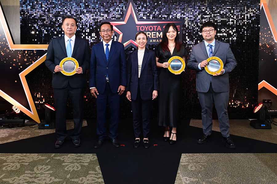 โตโยต้า มอบรางวัล “Best T.Sure Dealer Award” และ “Kaizen T.Sure Dealer ...