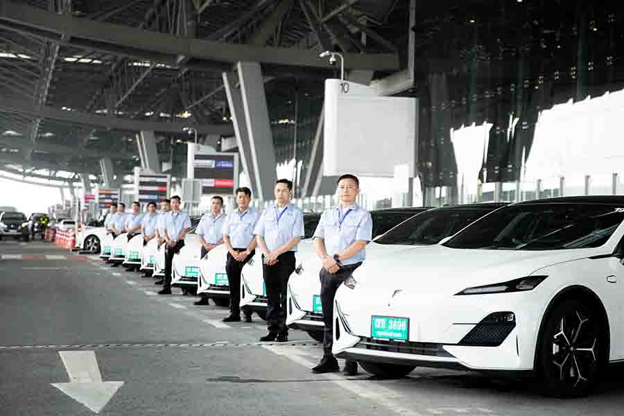 INFINITE AUTOMOBILE ส่งกองทัพลีมูซีนพลังงานไฟฟ้ากว่า 50 คันสู่ท่าอากาศ ...