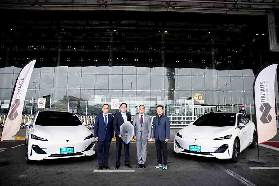 INFINITE AUTOMOBILE ส่งกองทัพลีมูซีนพลังงานไฟฟ้ากว่า 50 คันสู่ท่าอากาศ ...
