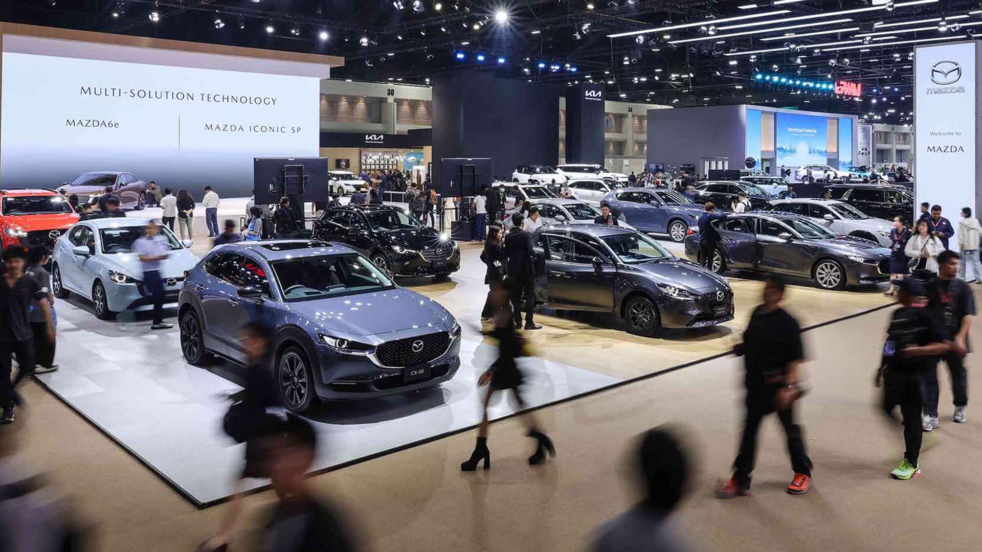 Mazda เปิดตัวรถยนต์รุ่นใหม่แน่นบูธ อัดโปรแรงในงาน Motor Show รถต้นแบบ ...